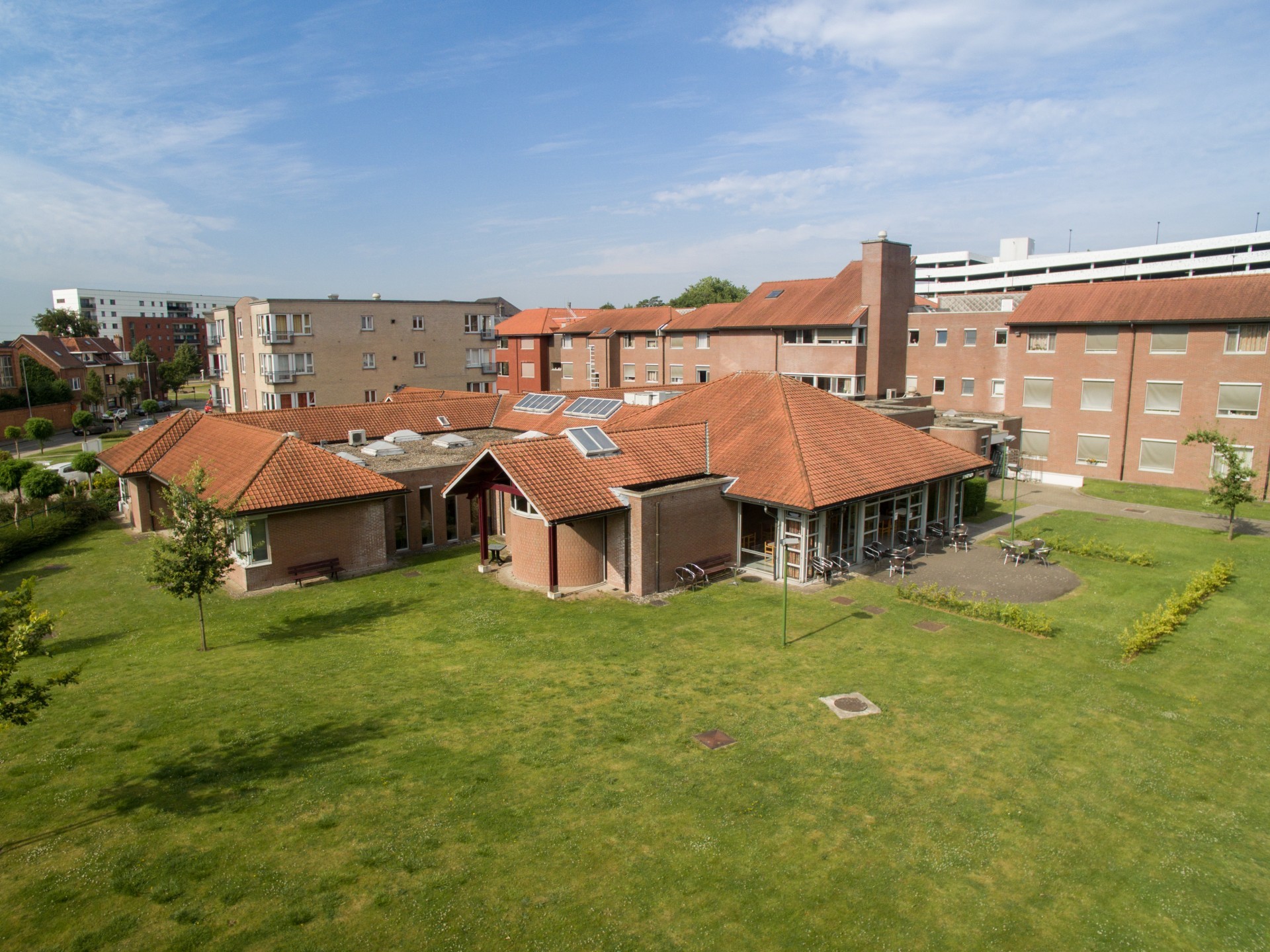 Sint-Jozef Gent – Woonzorg, kortverblijf & jongdementie